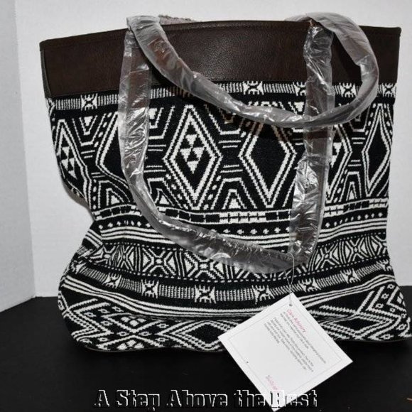 thirty-one | Bags | Thirty One Reversible Tote In Rio Weave Nwt | Poshmark